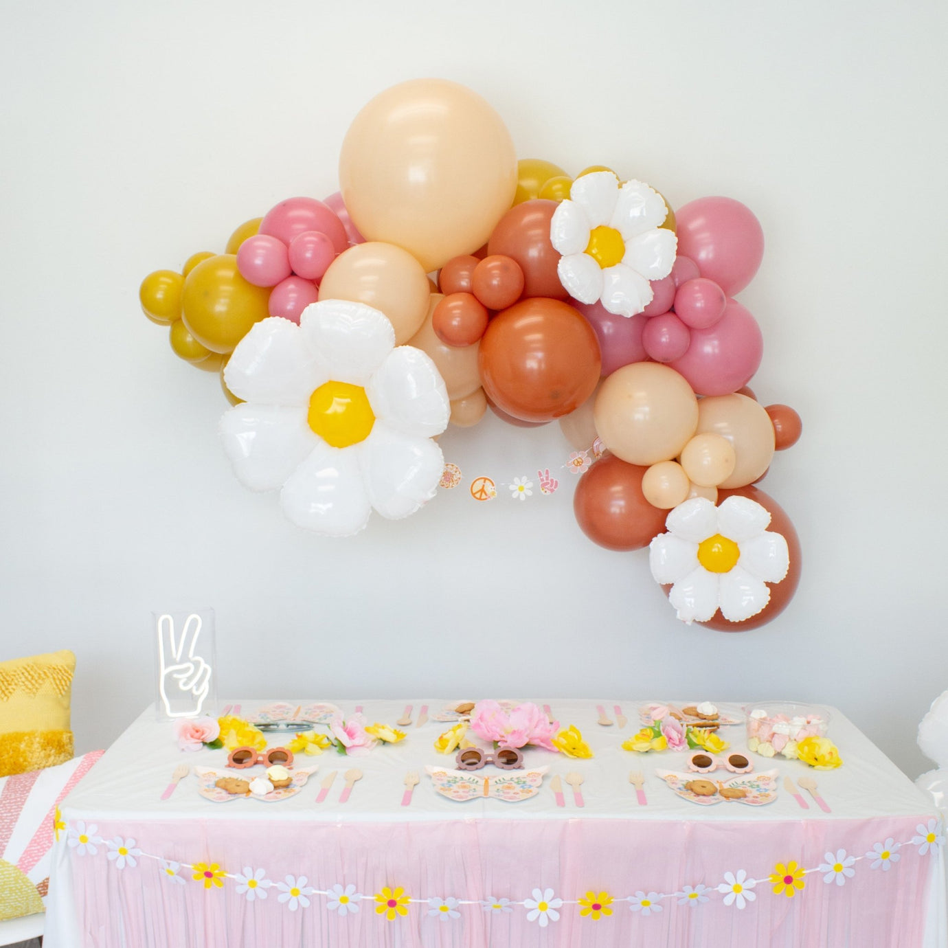 Spring Daisy Flower Felt Banner (6.5 Ft) from Ellie's Party Supply